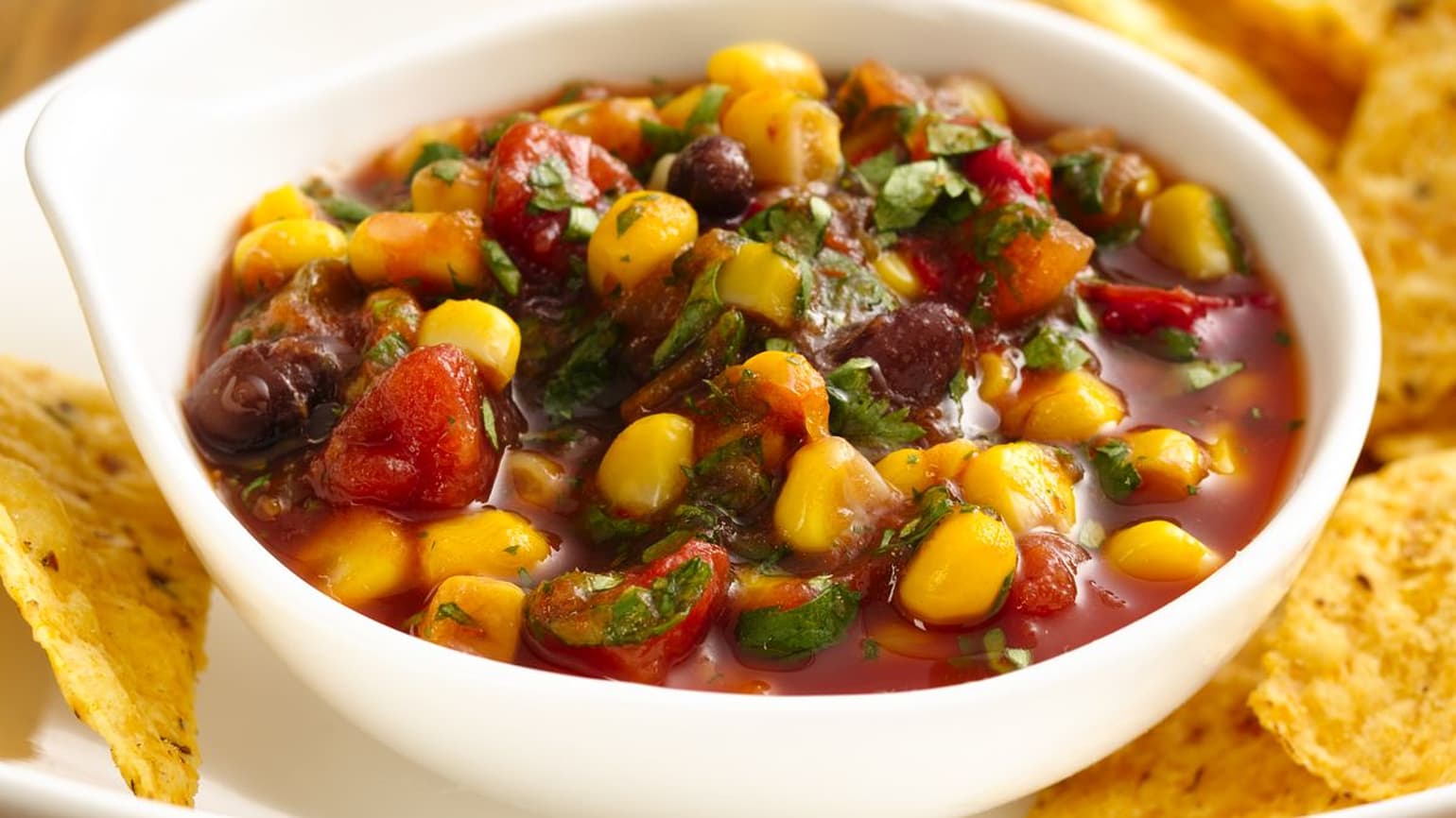 Southwestern Corn Salsa - Easy Mexican Recipes - Old El Paso