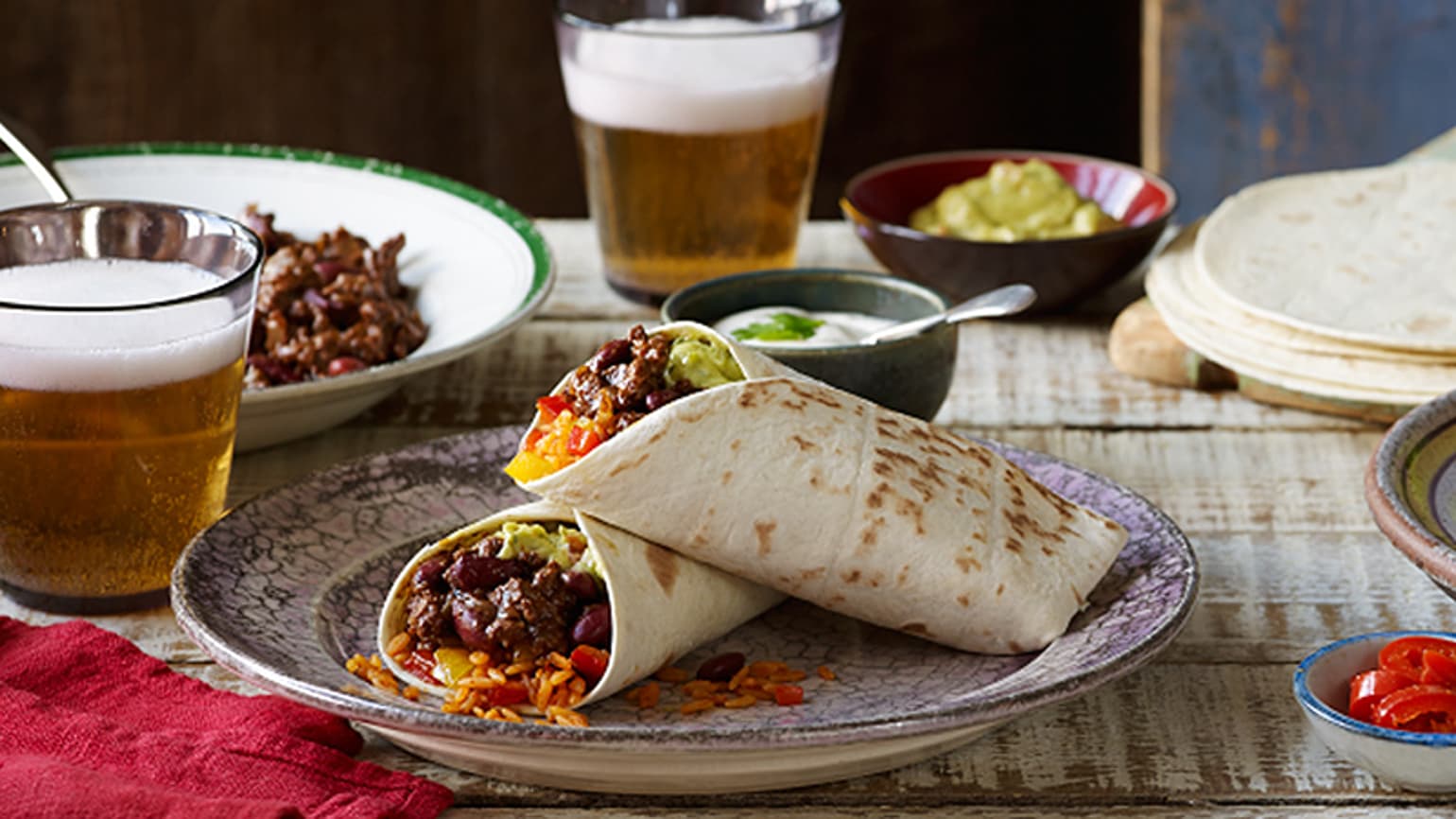 Chocolate Chilli Burritos Recipe - Mexican Recipes - Old El Paso