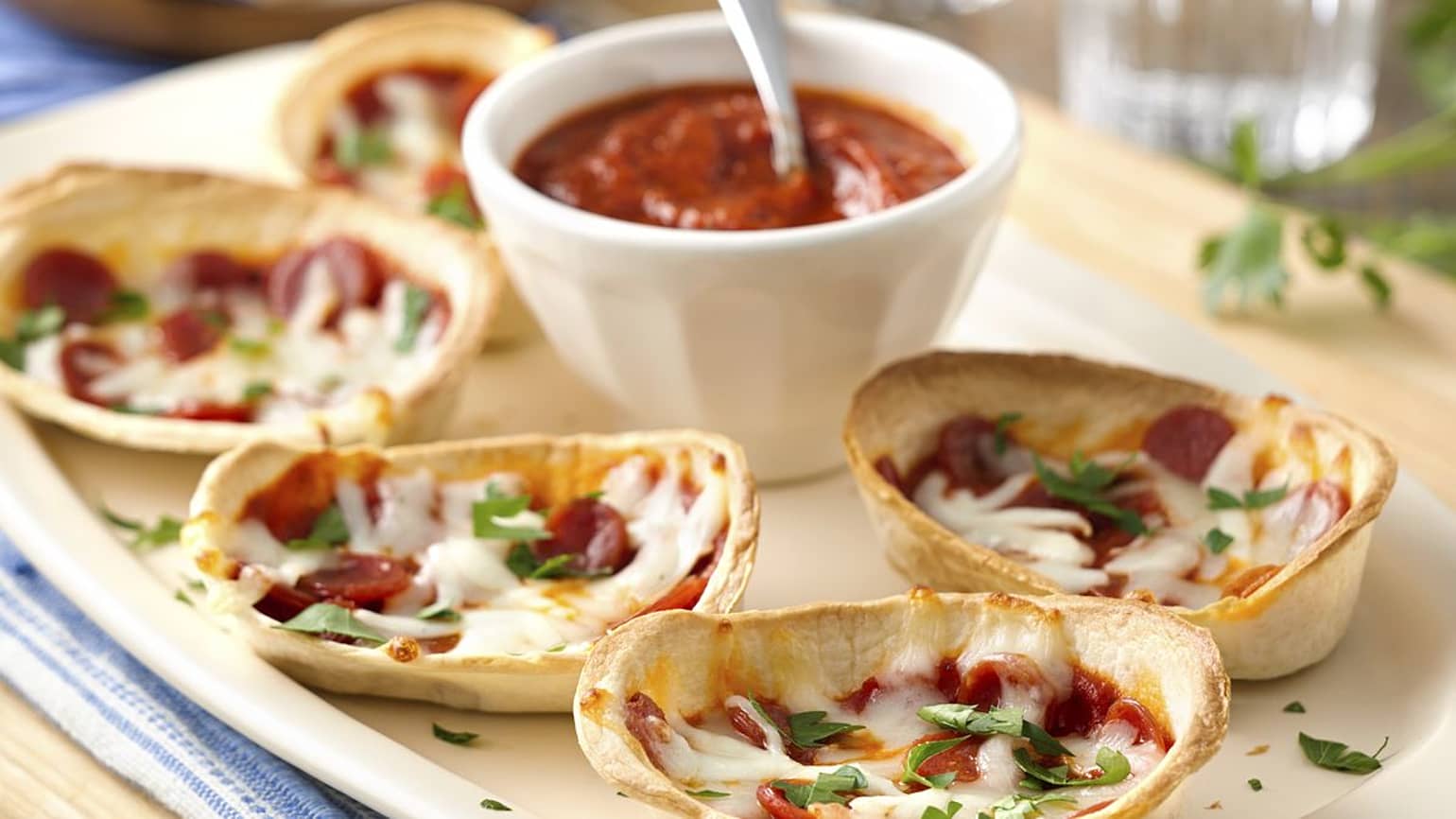 Mini Pepperoni Pizza Bowls Recipe from Old El Paso - Old El Paso