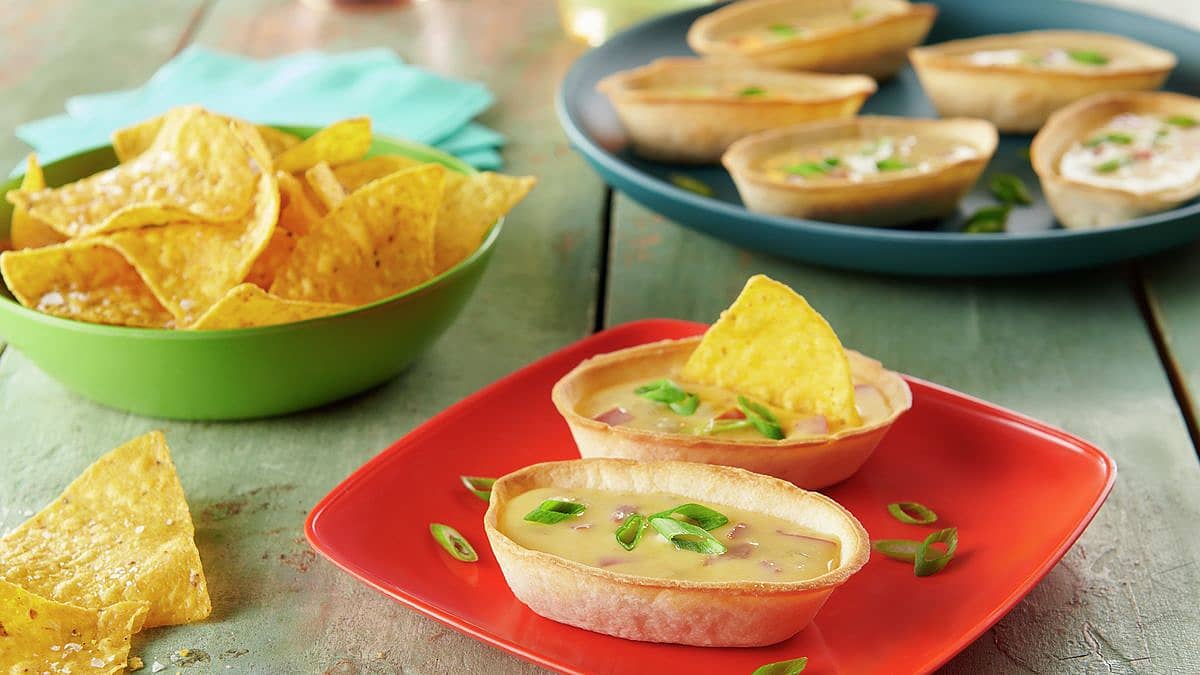 Mini Queso Dip Bowls - Mexican Recipes - Old El Paso
