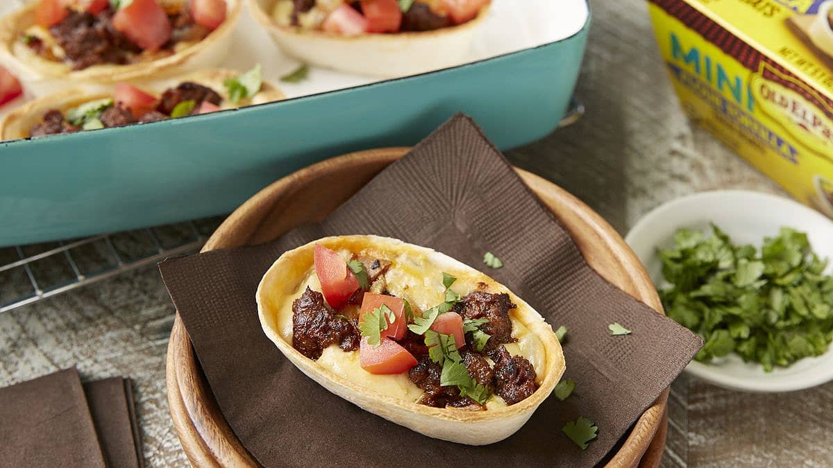 Mini Queso Fundido Dip Bowls Recipe from Old El Paso - Old El Paso